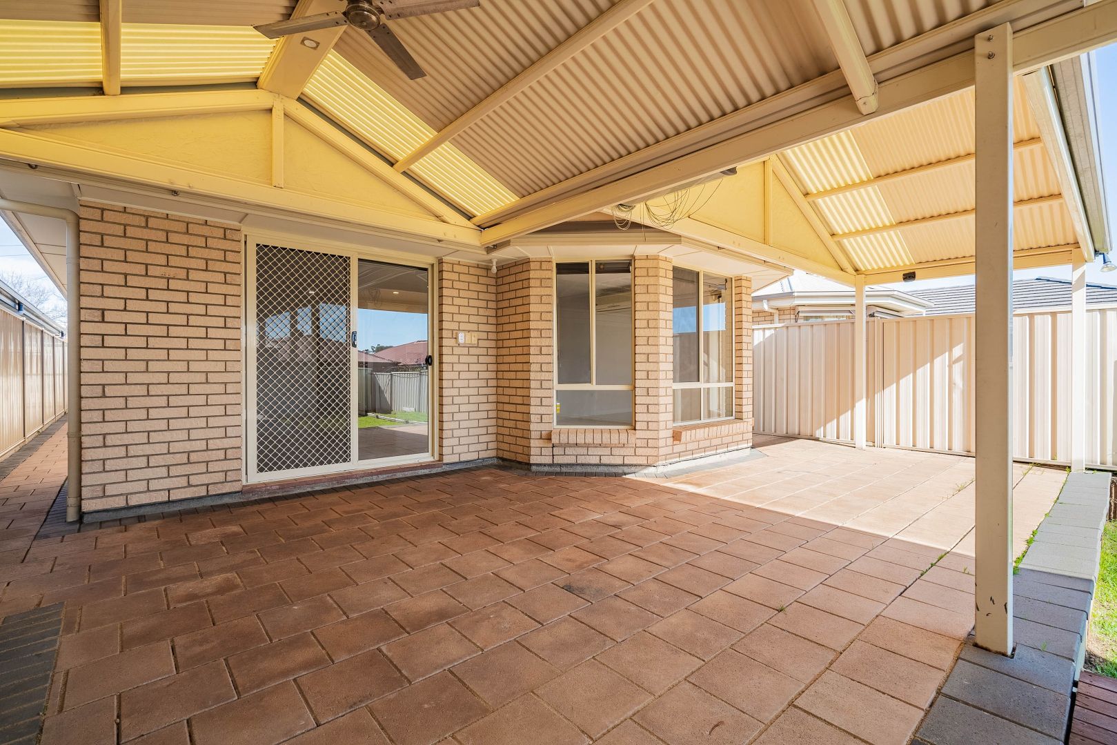 21 Scott Ave, Clovelly Park SA 5042 - House For Rent - $650 | Domain