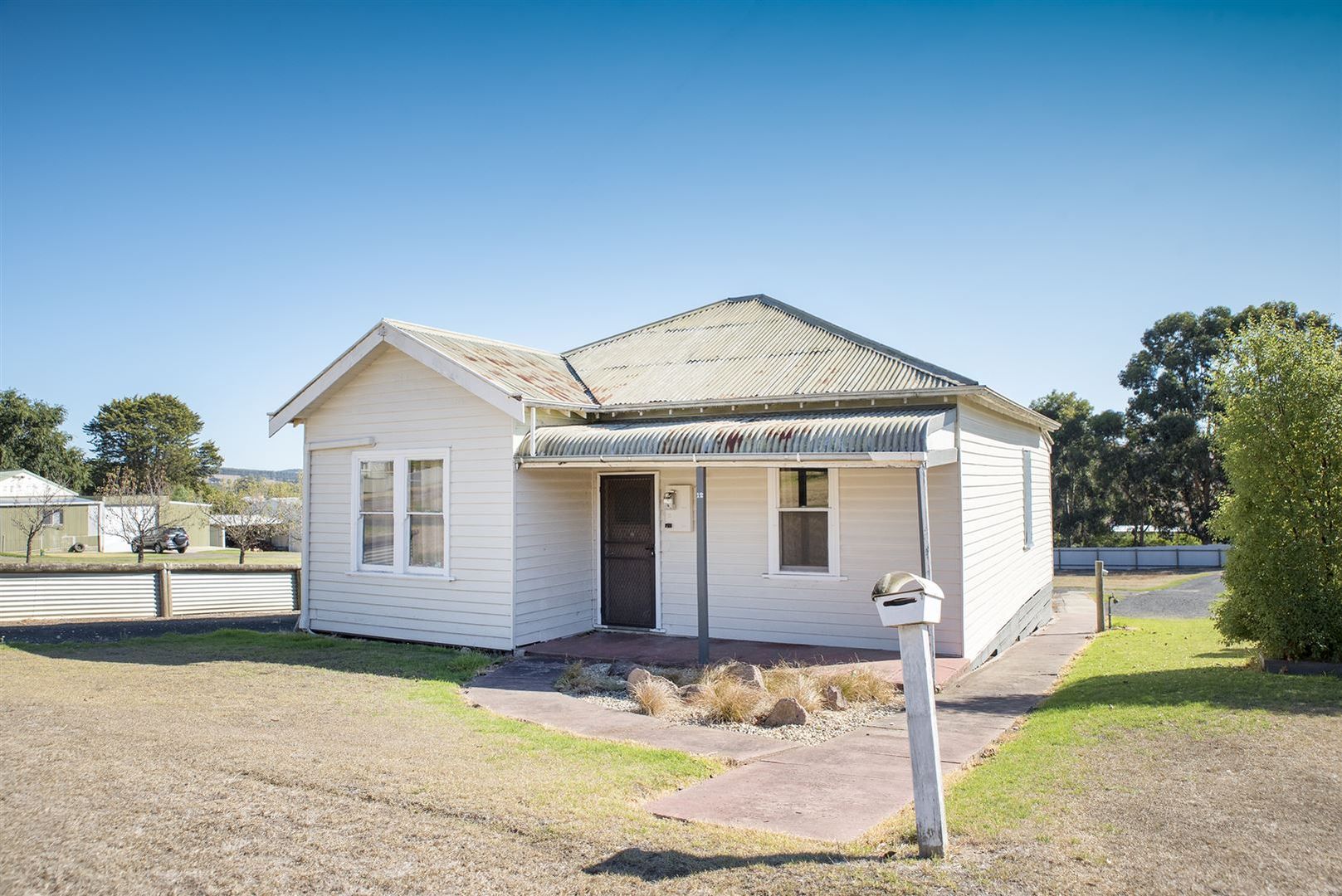Property Report for 10-12 Silvester Street, Casterton VIC 3311