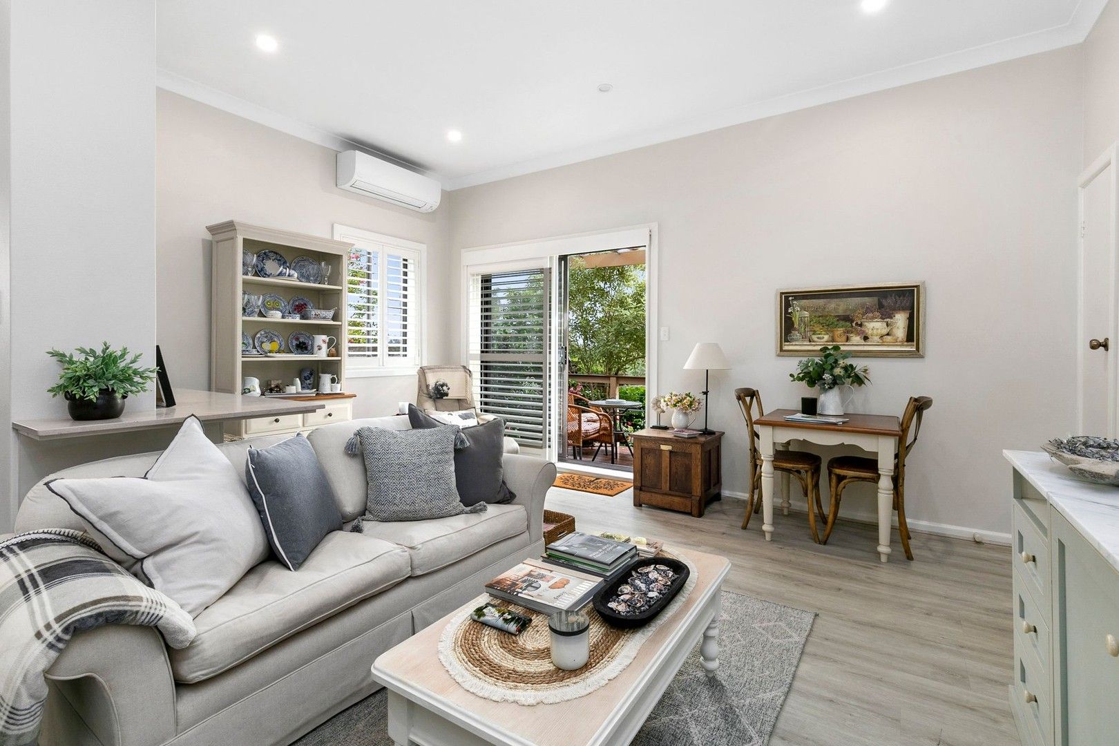 Flat/3 Jonathan Place, Frenchs Forest NSW 2086 - Apartment For Rent ...