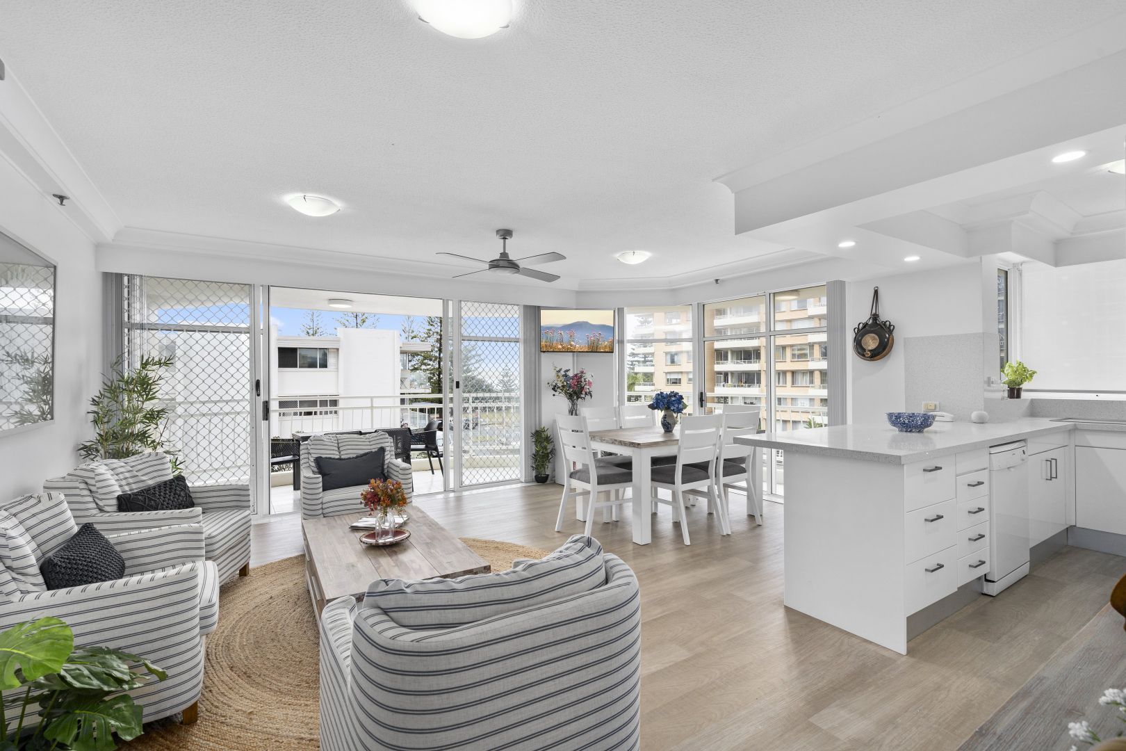 2C/3 Second Avenue, Burleigh Heads | Property History & Address ...