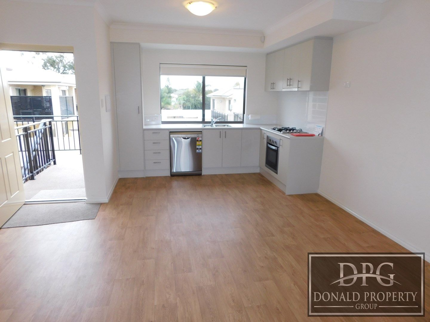 8/88 Moreing Street, Redcliff | Property History & Address Research ...