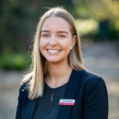 Lucy Crouch | Professionals Wagga Wagga | Real Estate Agent in 182c ...