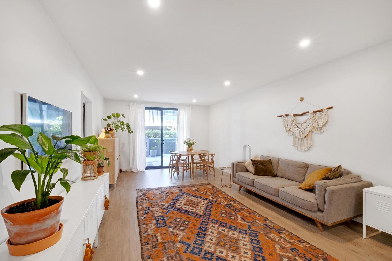 10/74 Leichhardt Street, Griffith ACT 2603 - Apartment For Rent | Domain