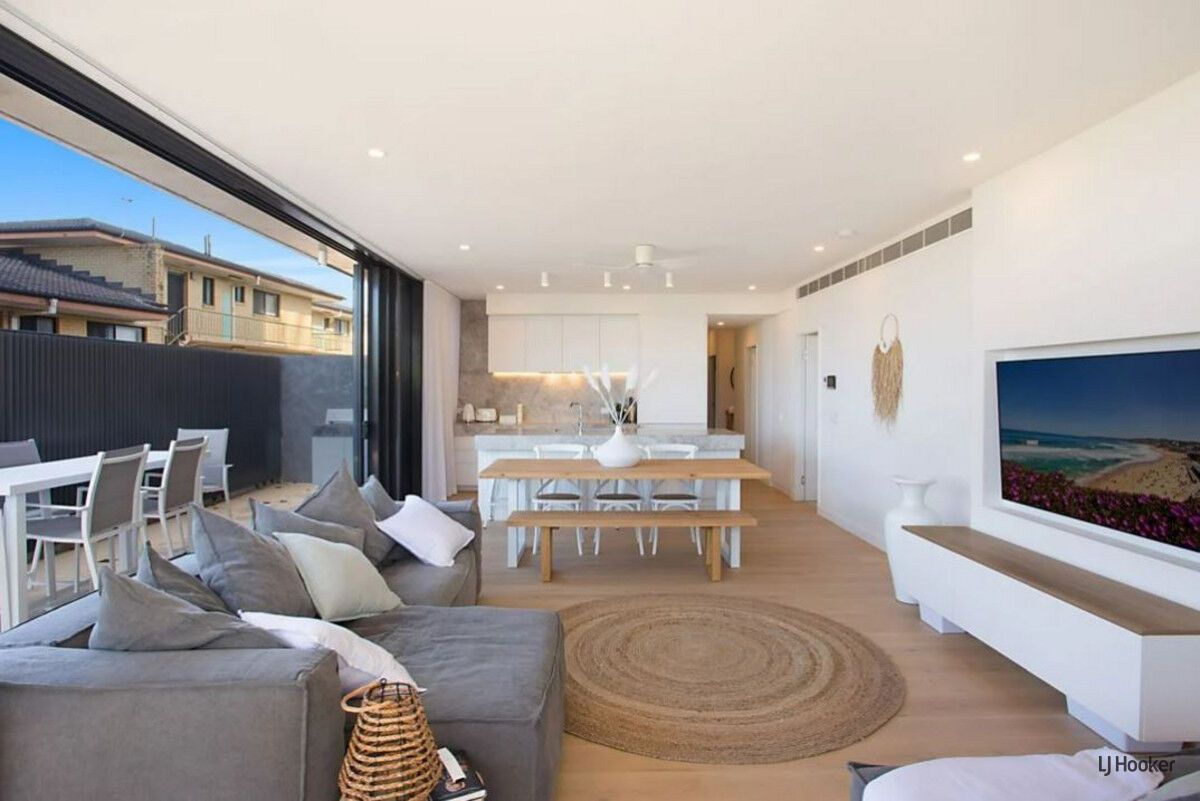 2/77 Jefferson Lane, Palm Beach QLD 4221 - Apartment For Rent | Domain