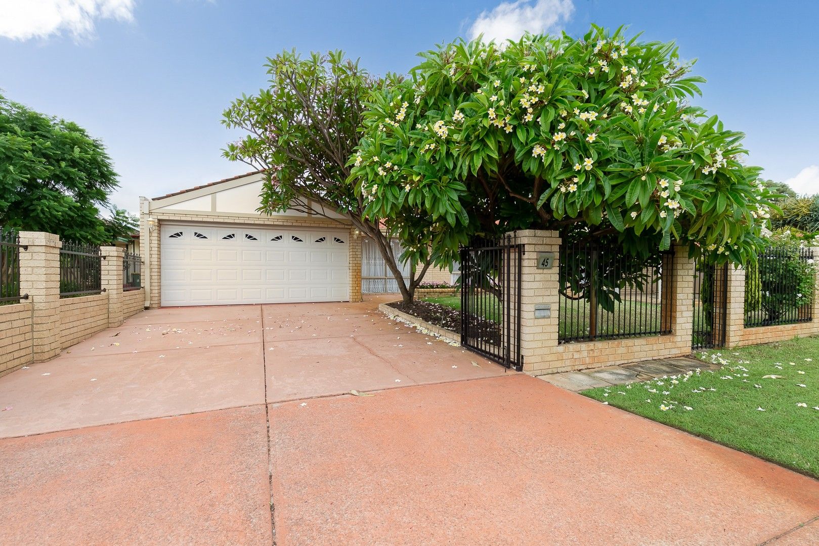 45 San Jacinta Road, Seville Grove WA 6112 - House For Rent | Domain