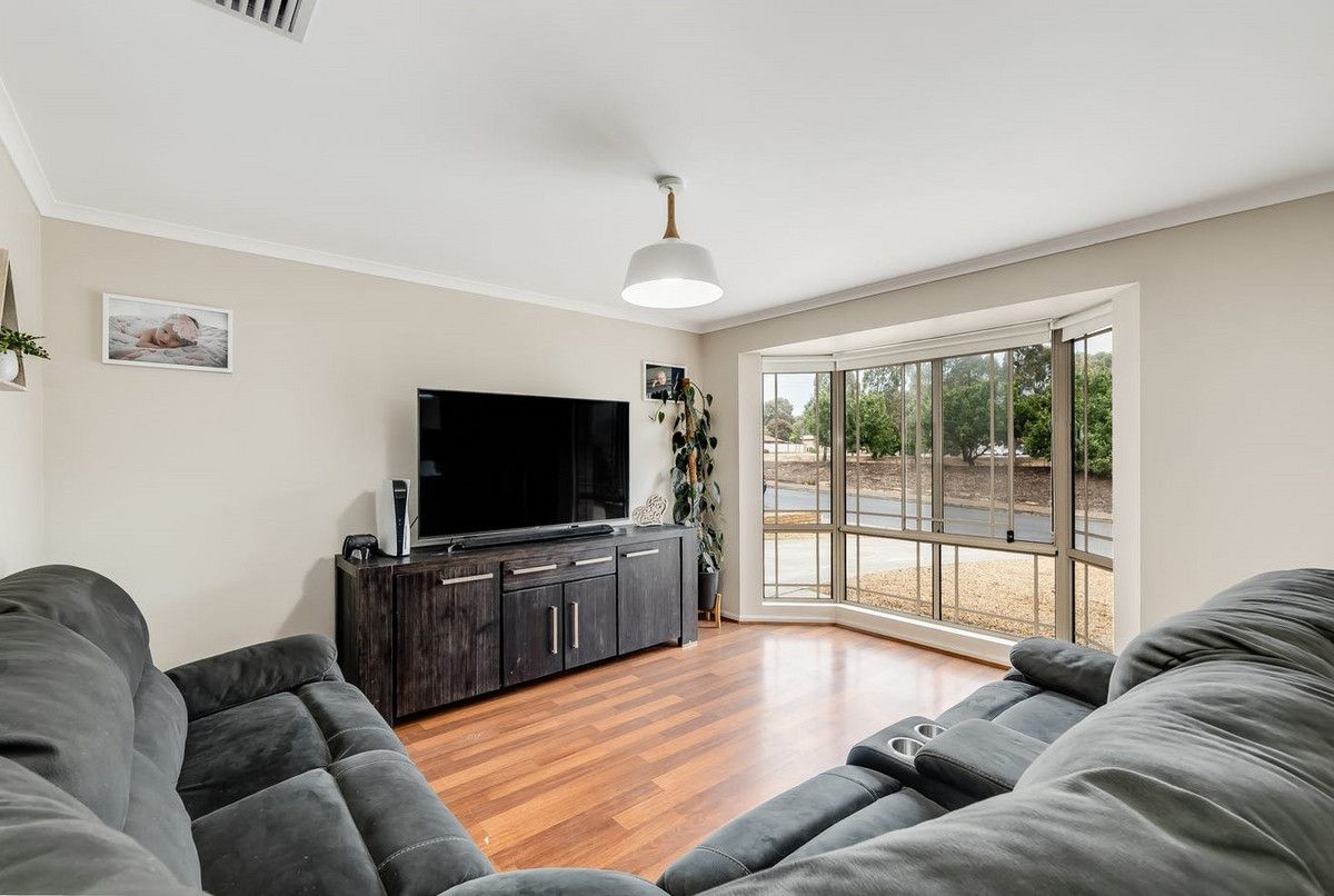 19 Fleetwood Drive, Blakeview SA 5114 - House For Rent | Domain