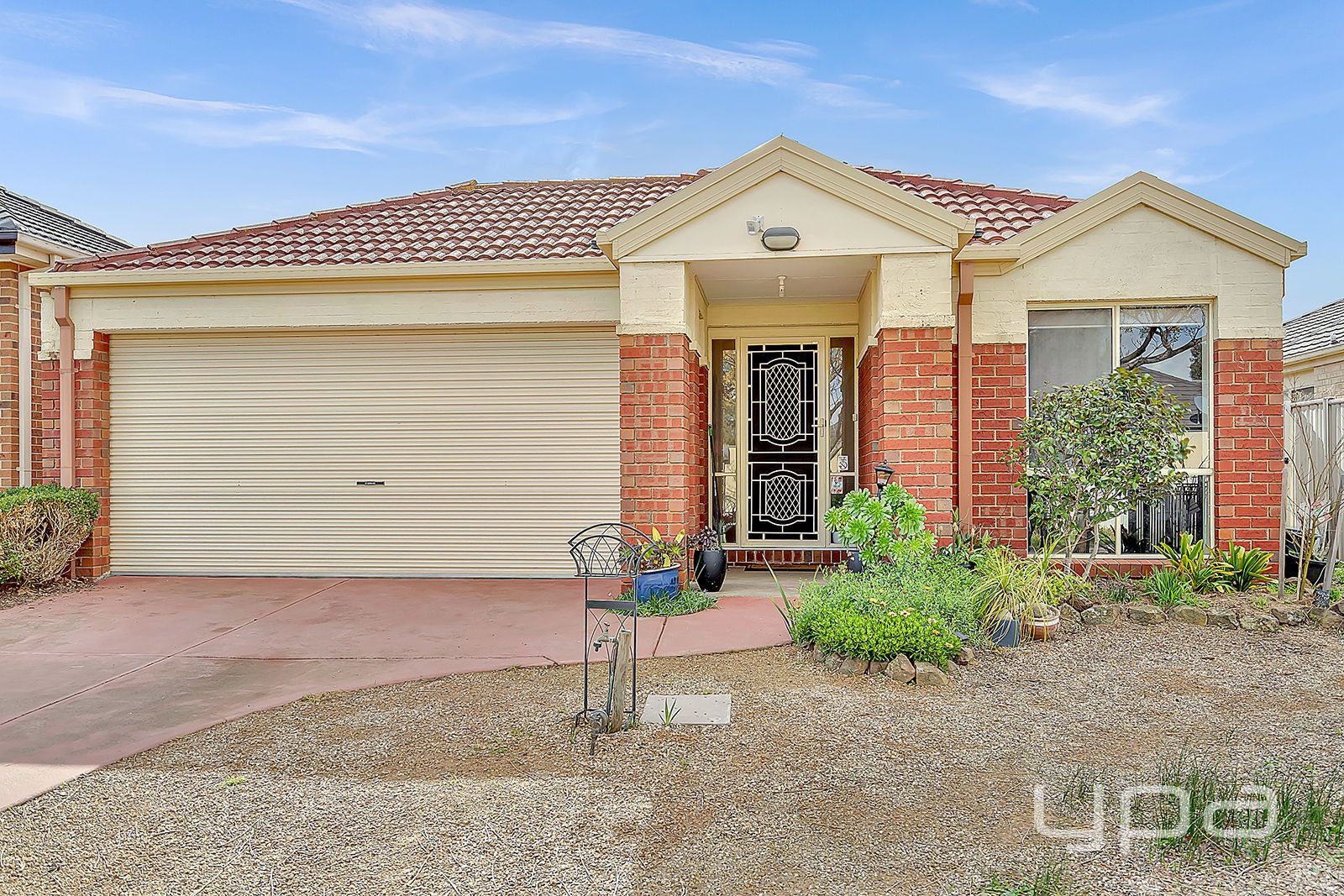 Sold 17 Castlebury Place, Craigieburn VIC 3064 on 10 Dec 2019 ...