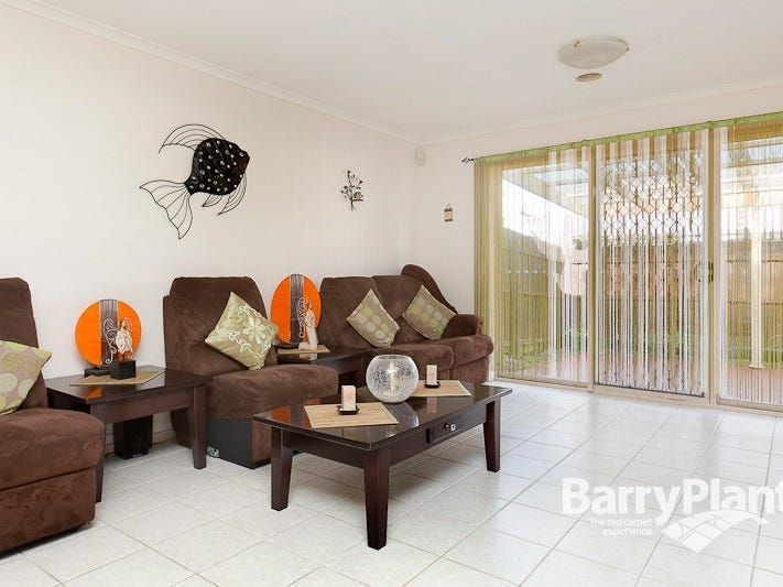 10 Tundra Way, Keysborough VIC 3173 - Townhouse For Rent | Domain