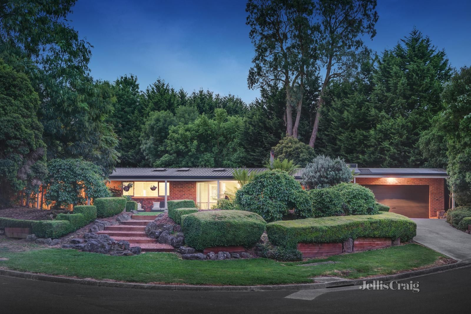 8 The Crest, Wonga Park VIC 3115 | Domain