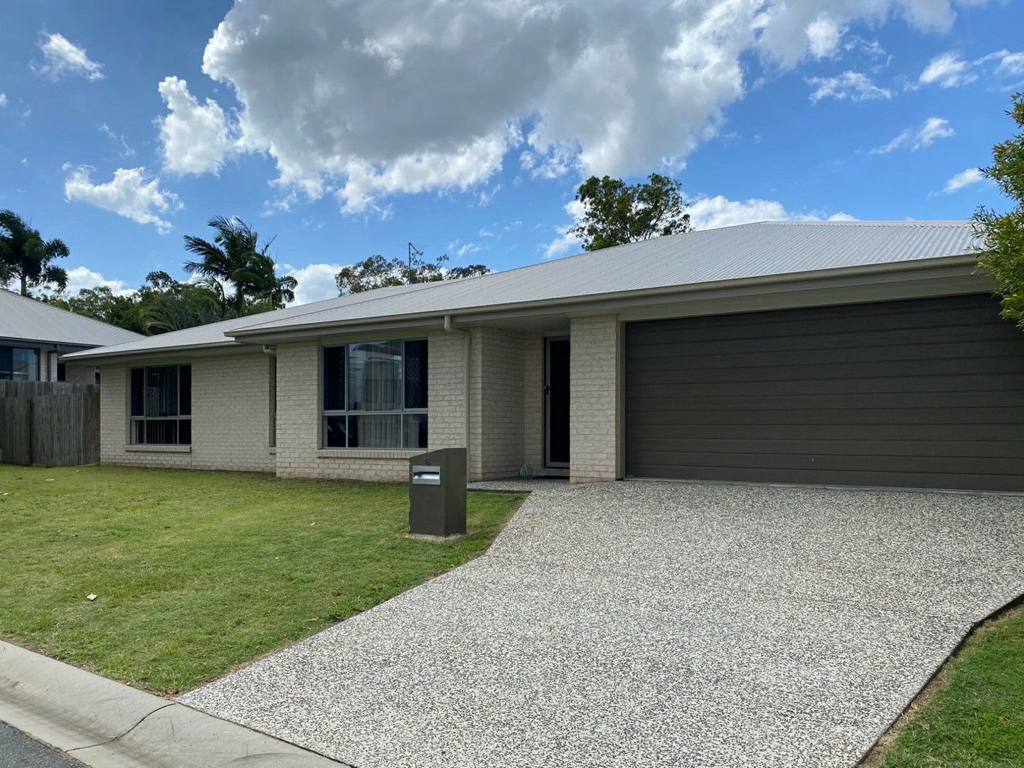 6 Valuniu Place, Boronia Heights | Property History & Address Research ...