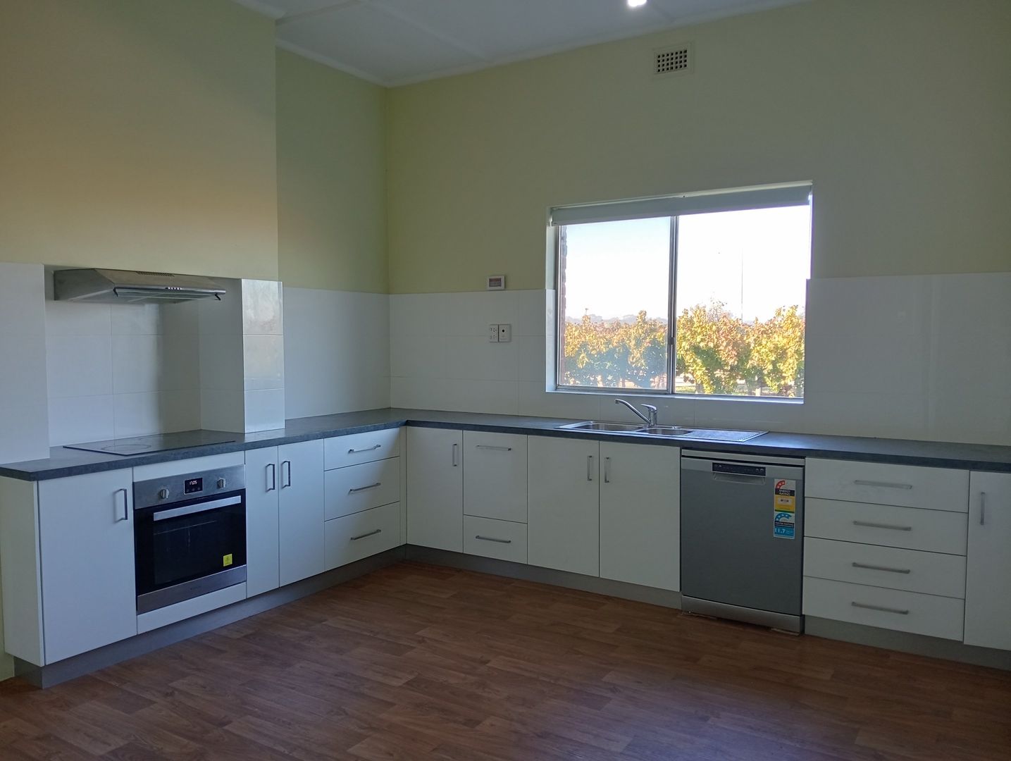 1063 Great Northern Highway, Baskerville WA 6056 - House For Rent ...