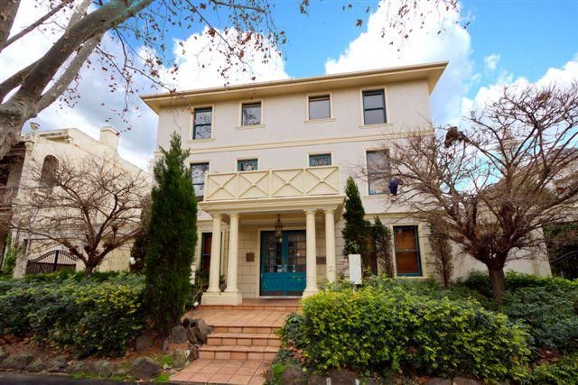 15 Acland Street, St Kilda | Property History & Address Research | Domain