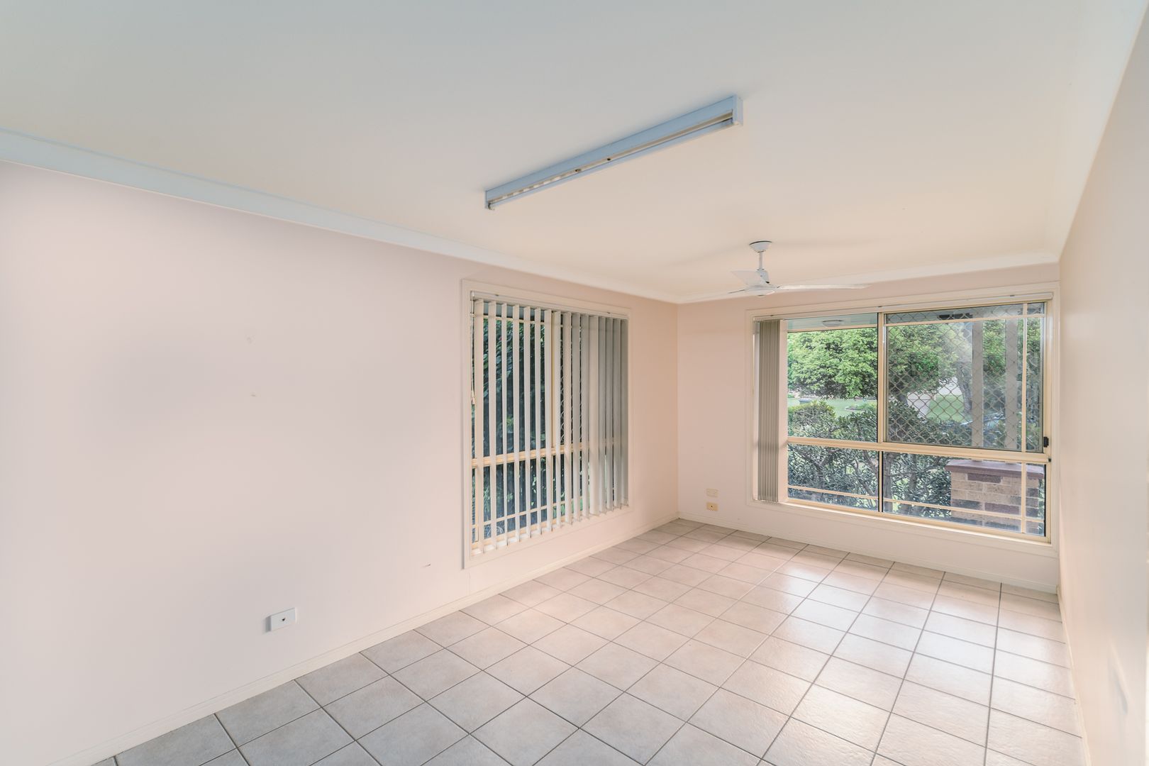 Sold 10 Caroline Court, Beaudesert QLD 4285 on 01 May 2023 - 2018379588 ...