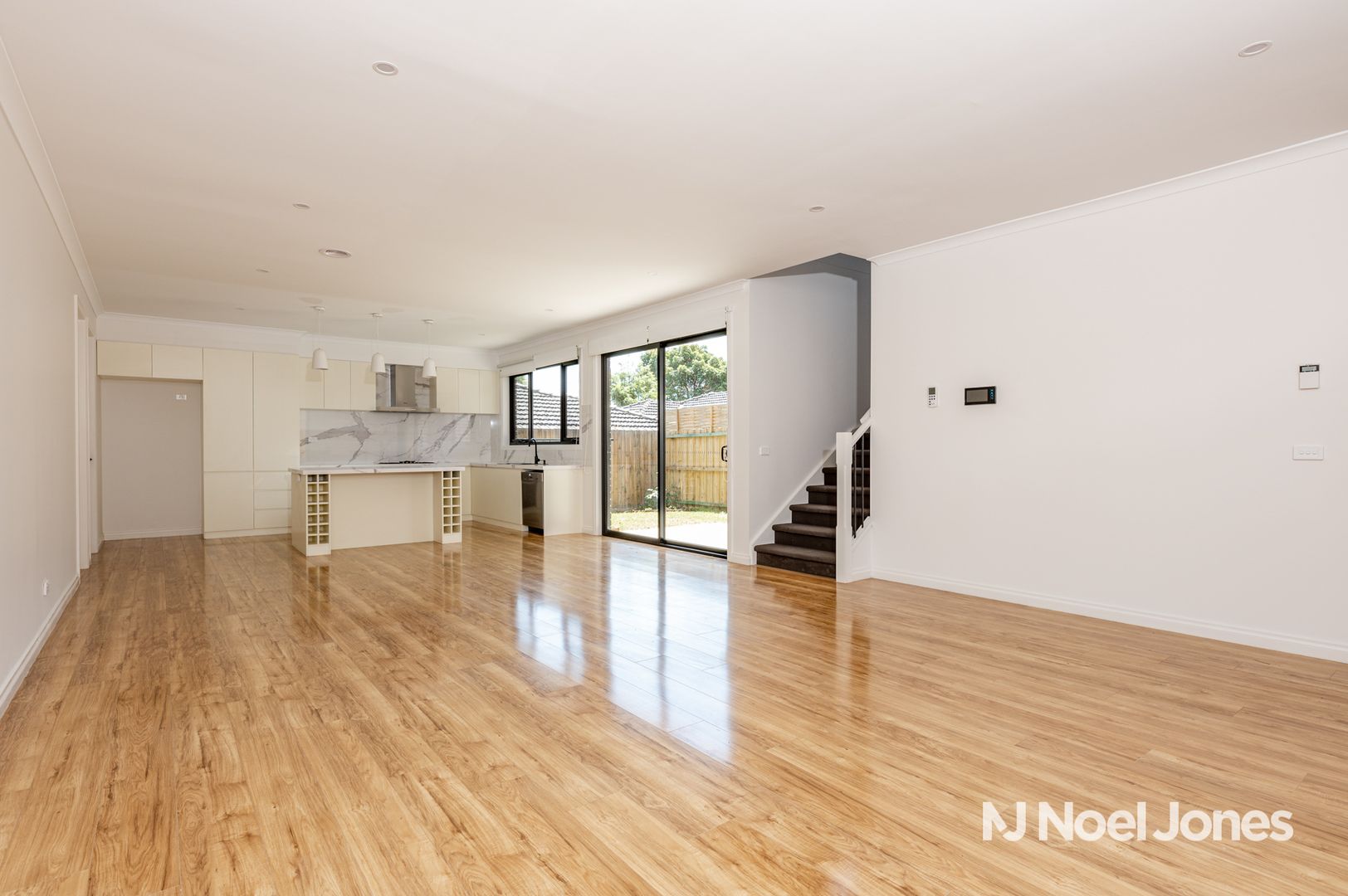 2/11 Medway Street, Box Hill North VIC 3129 - House For Rent | Domain