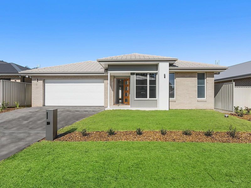 52 Settlers Road, Wadalba | Property History & Address Research | Domain