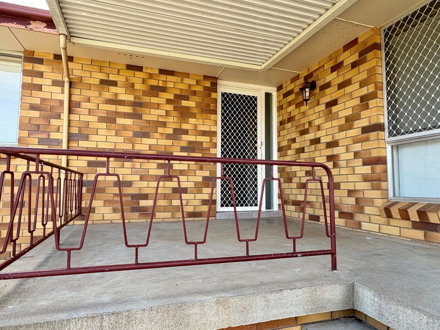 24 Arinya St, South Tamworth NSW 2340 - House For Rent | Domain