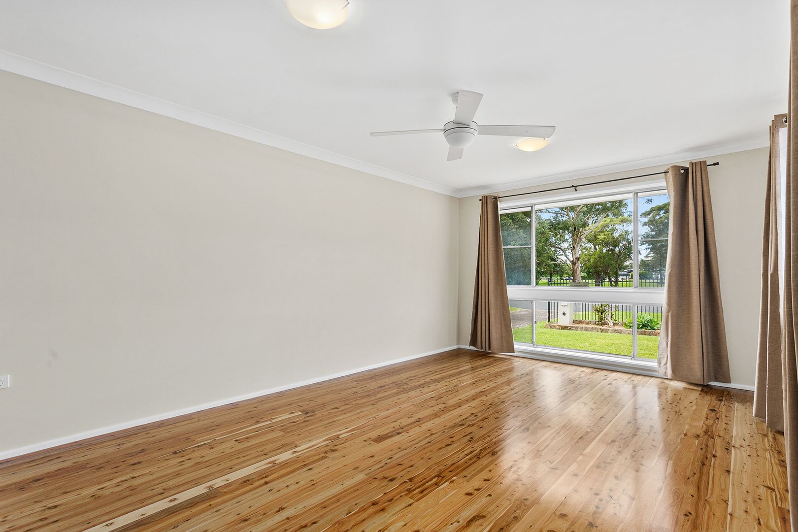 20 Tallegalla St, Unanderra NSW 2526 - House For Rent | Domain