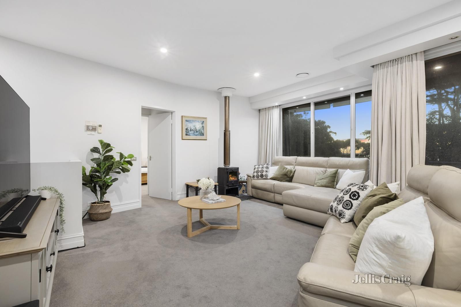 42 Stanley Crescent, Mount Martha VIC 3934 | Domain