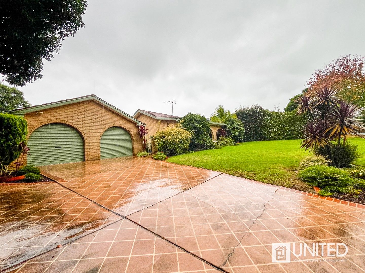 11 Chapman Avenue, Castle Hill NSW 2154 - House For Rent | Domain