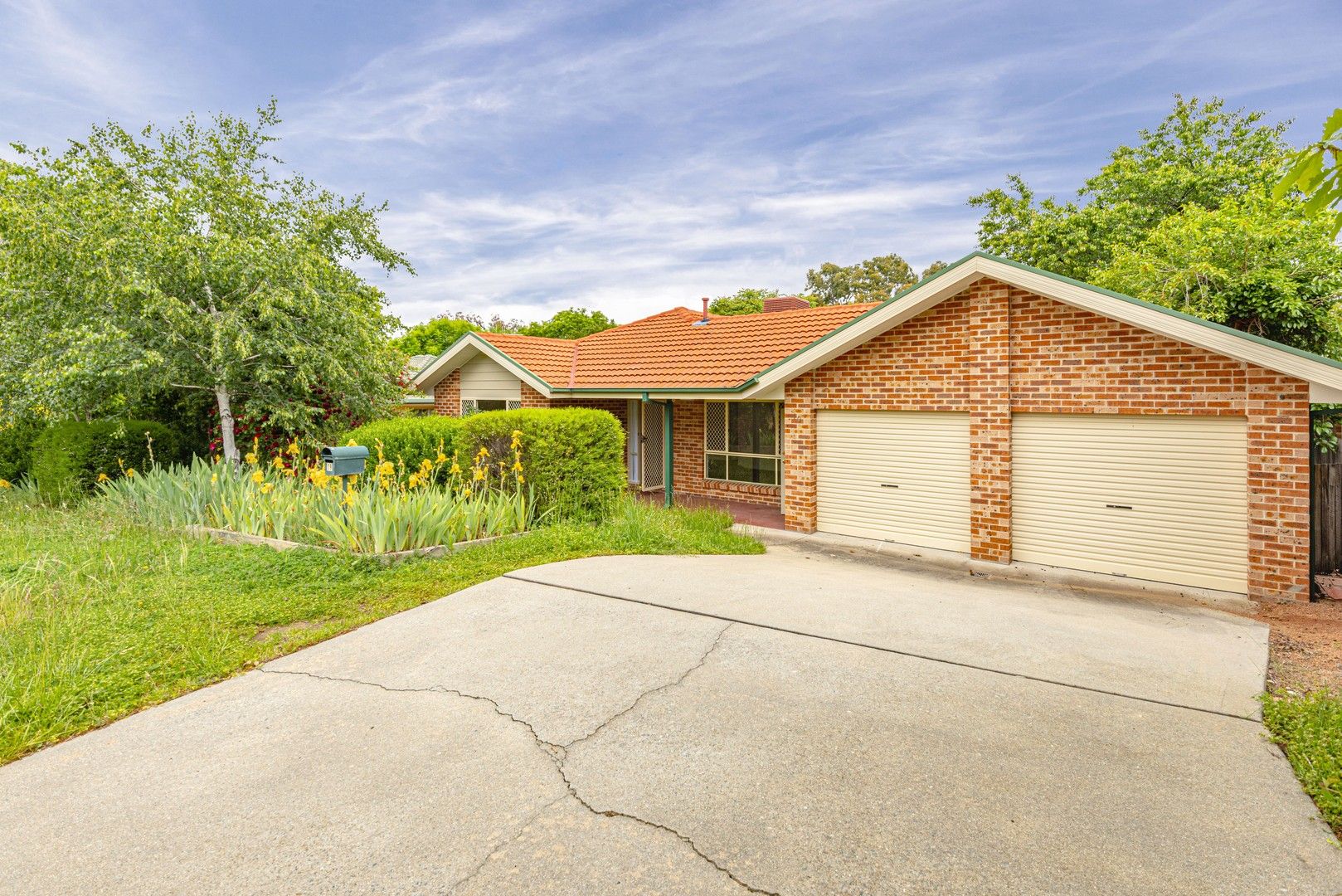 19 Alder Close, Jerrabomberra NSW 2619 - House For Rent - $800 | Domain