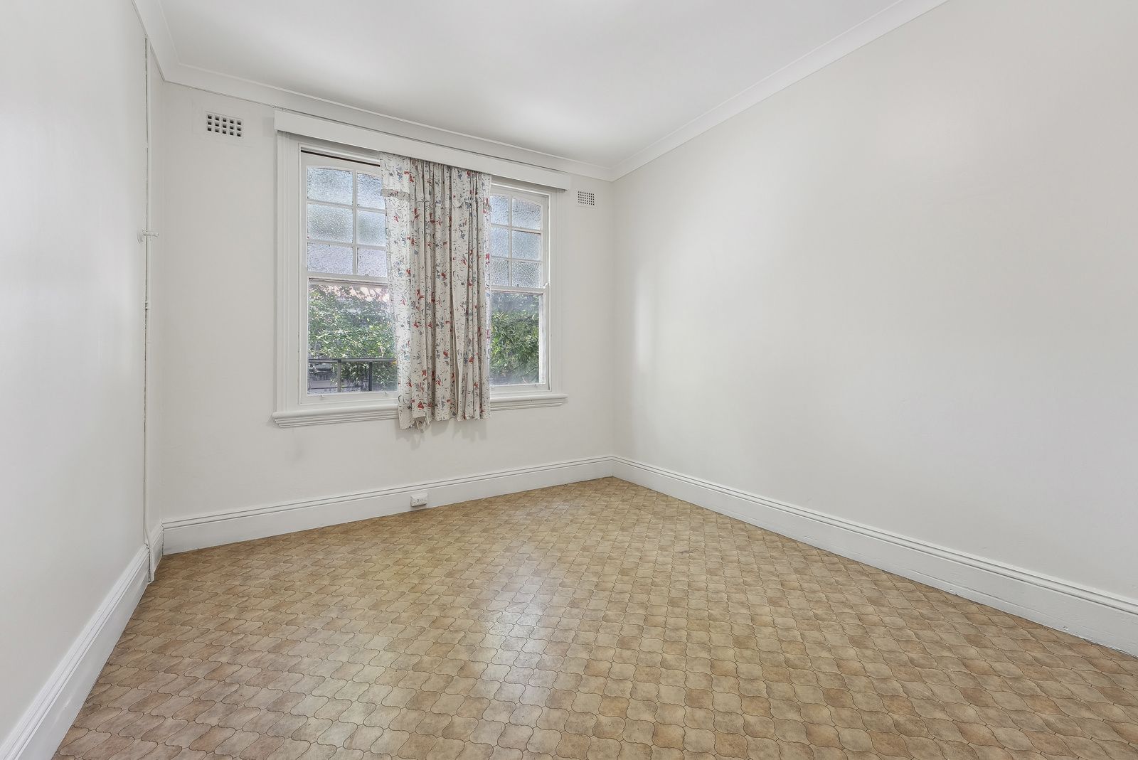 98 Campbell Street, Surry Hills NSW 2010 - Terrace For Rent | Domain