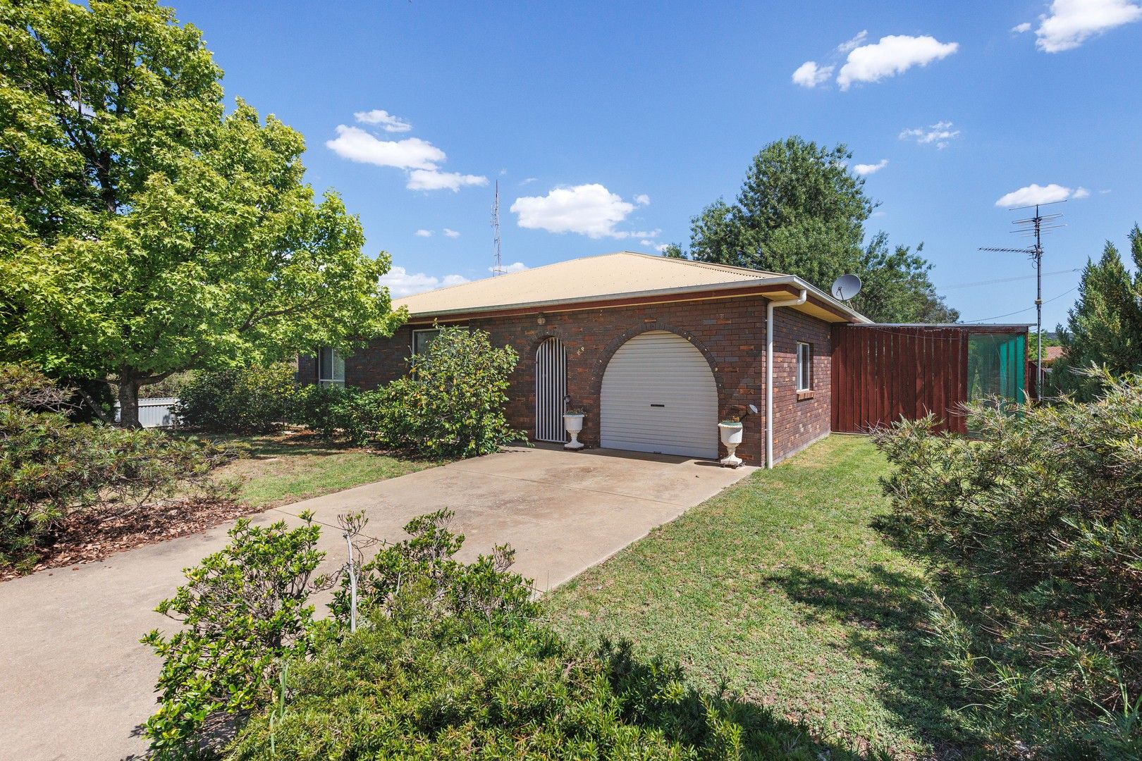 63 King Street, The Rock NSW 2655 | Domain