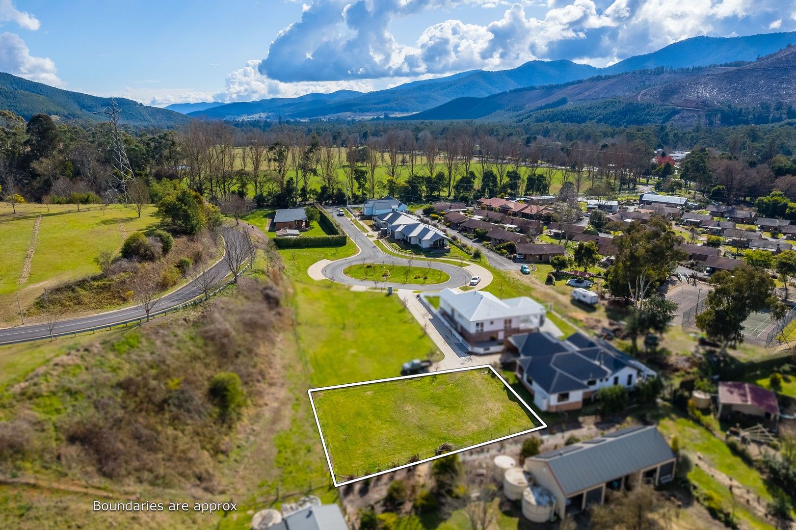 10 Stockman Drive, Bright VIC 3741 | Domain