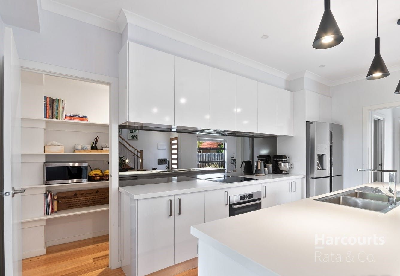 2/10 St Johns Court, Reservoir VIC 3073 - Townhouse For Rent | Domain