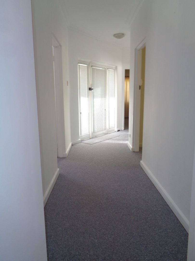 44 Victoria Street, Goulburn NSW 2580 - House For Rent - $470 | Domain