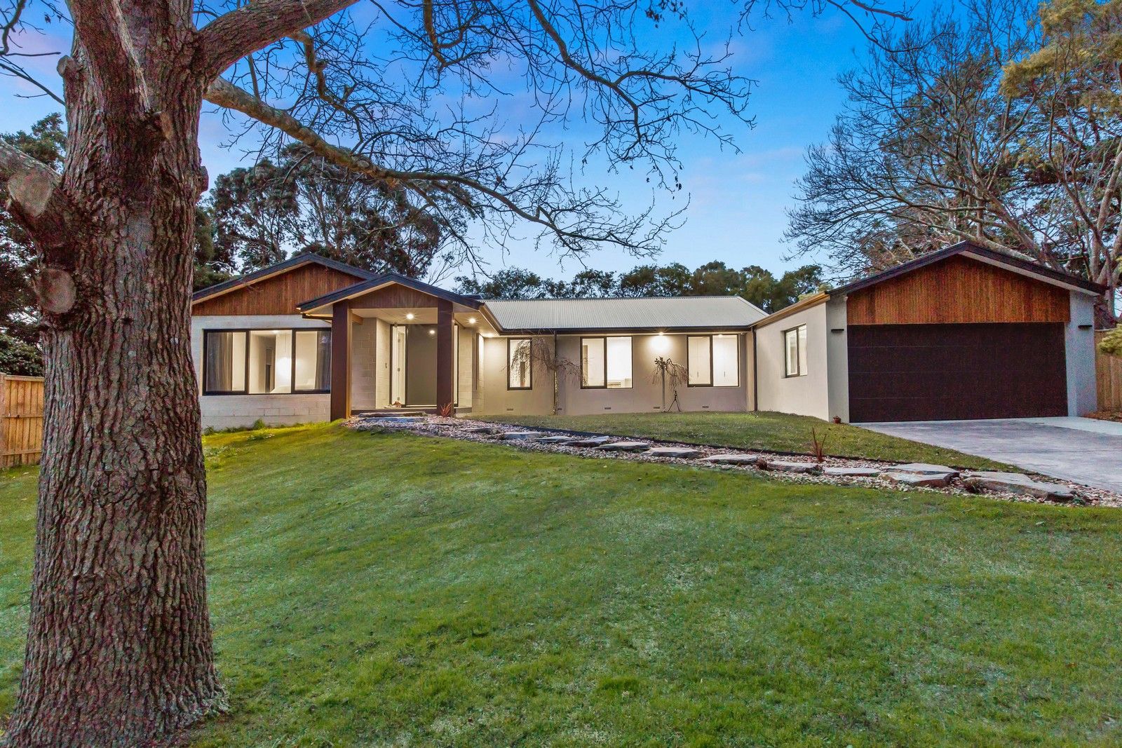 10 Nunga Court, Mount Eliza | Property History & Address Research | Domain