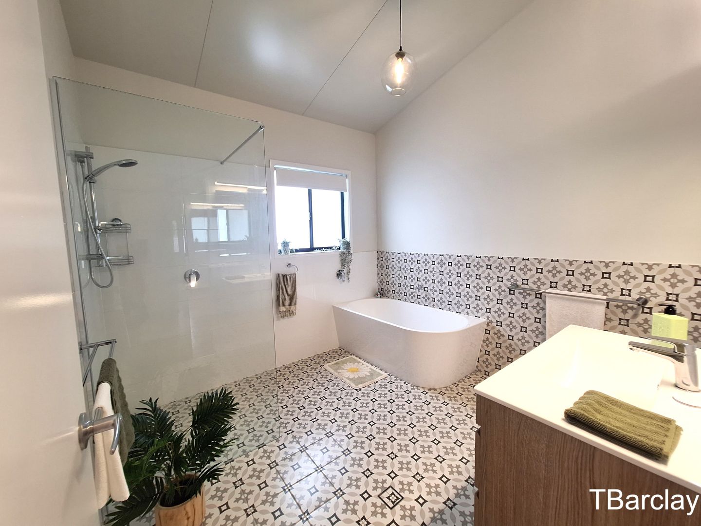 37 Alexander St, Macleay Island QLD 4184 | Domain