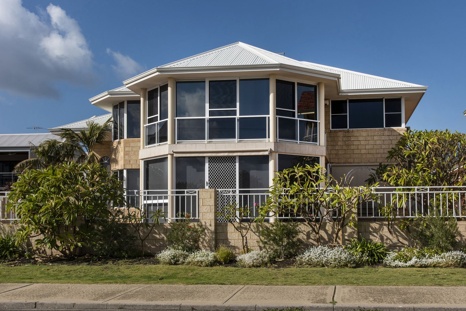 149 Rockingham Beach Road, Rockingham WA 6168 | Domain