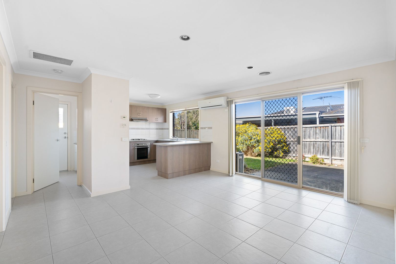 12 Caitlyn Street, Sunbury VIC 3429 - House For Rent - $450 | Domain