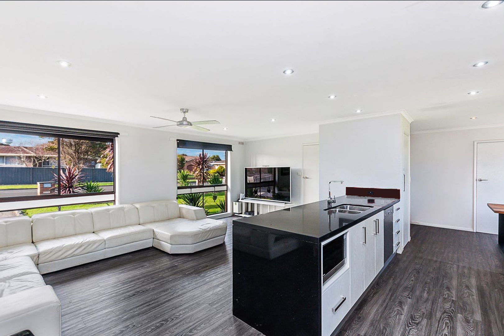 31 Sundale Road, Warrnambool VIC 3280 - House For Rent | Domain