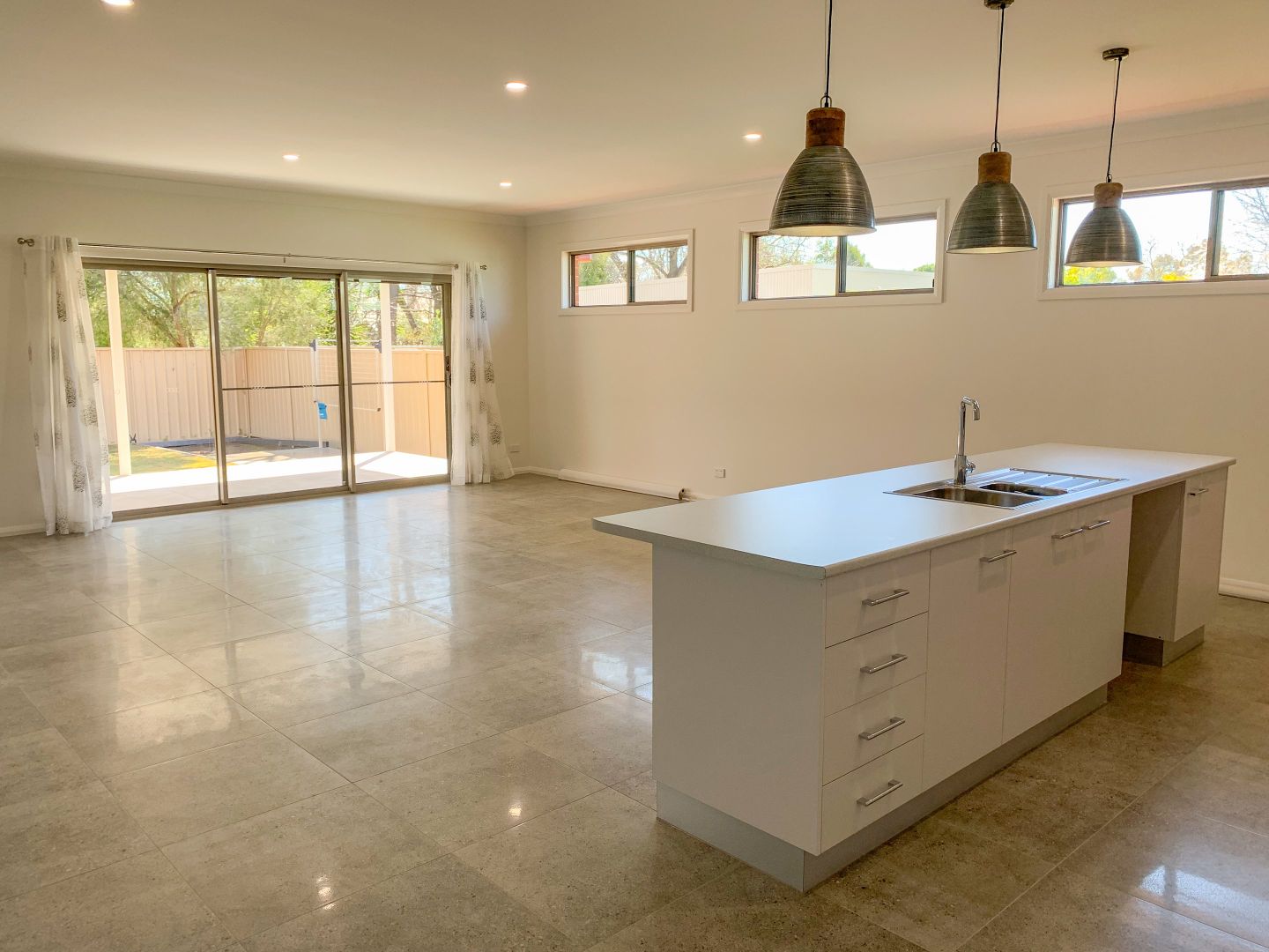 63 Read Street, Howlong NSW 2643 - House For Rent - $470 | Domain