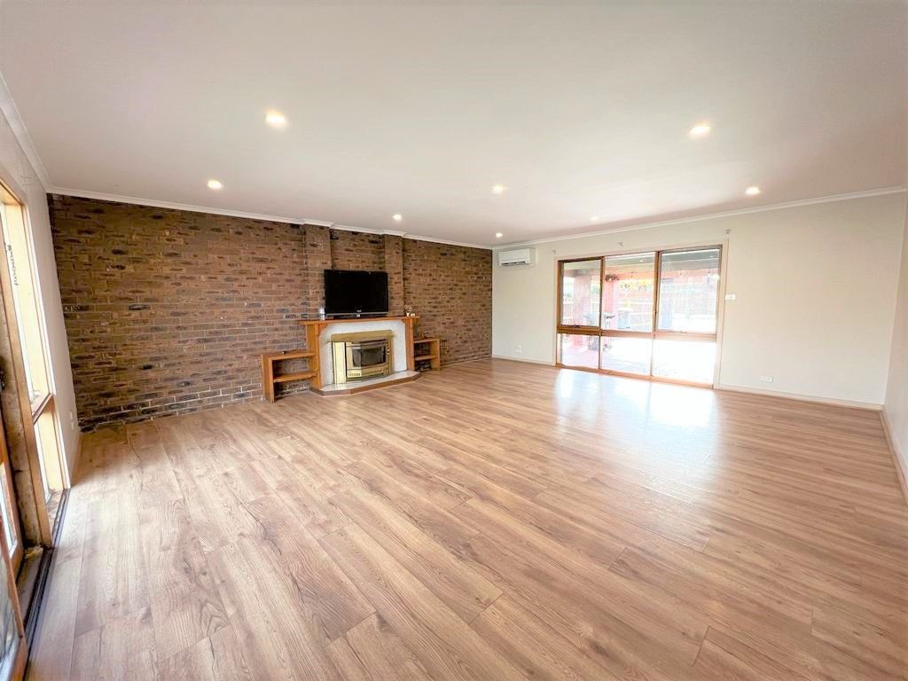 19 Concord Circuit, Albanvale VIC 3021 - House For Rent | Domain