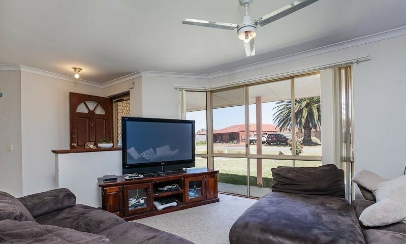 5 Caffra Cl, Warnbro WA 6169 - House For Rent | Domain
