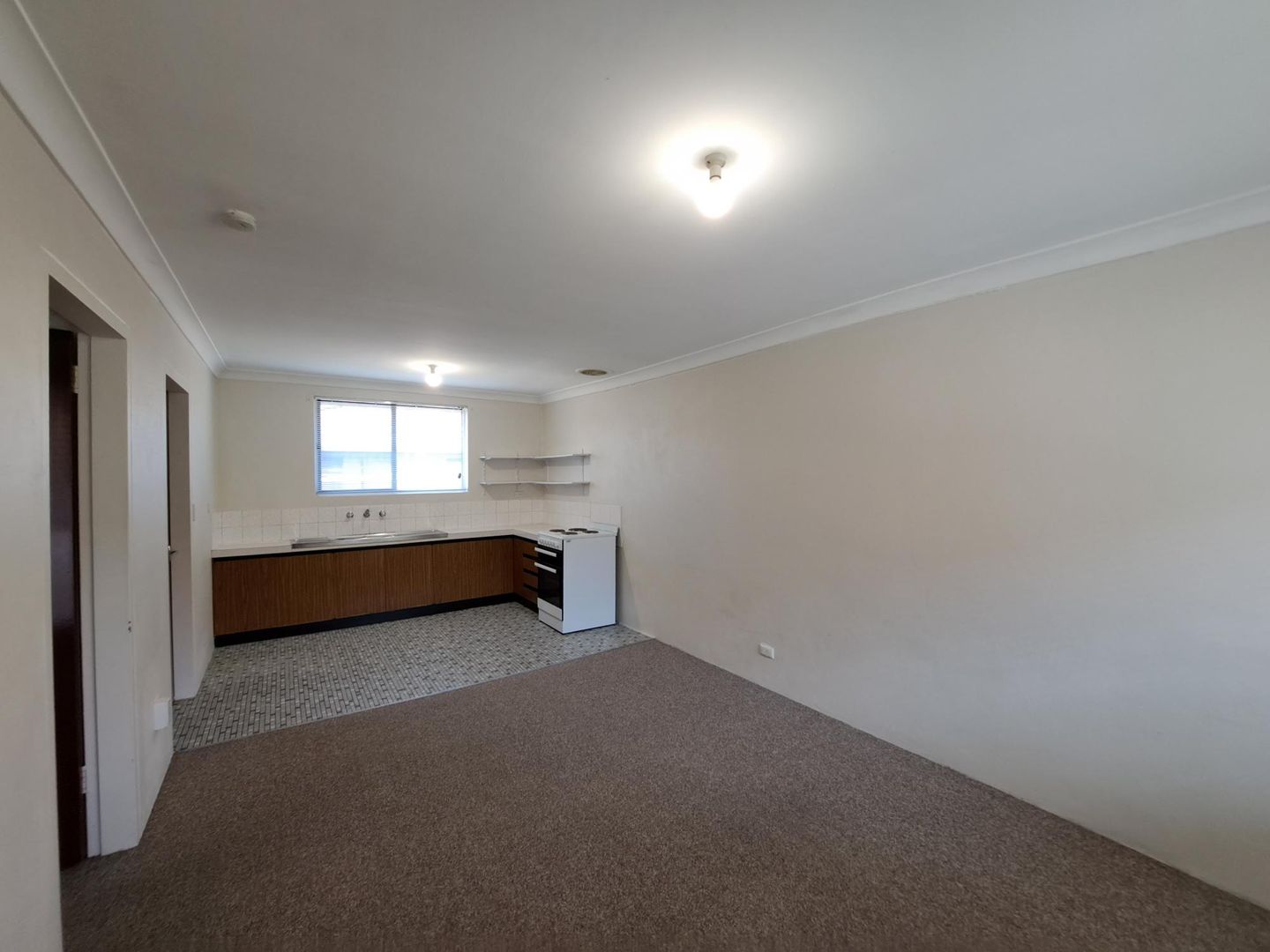 2/401 Bevan Street, Lavington NSW 2641 - Apartment For Rent | Domain