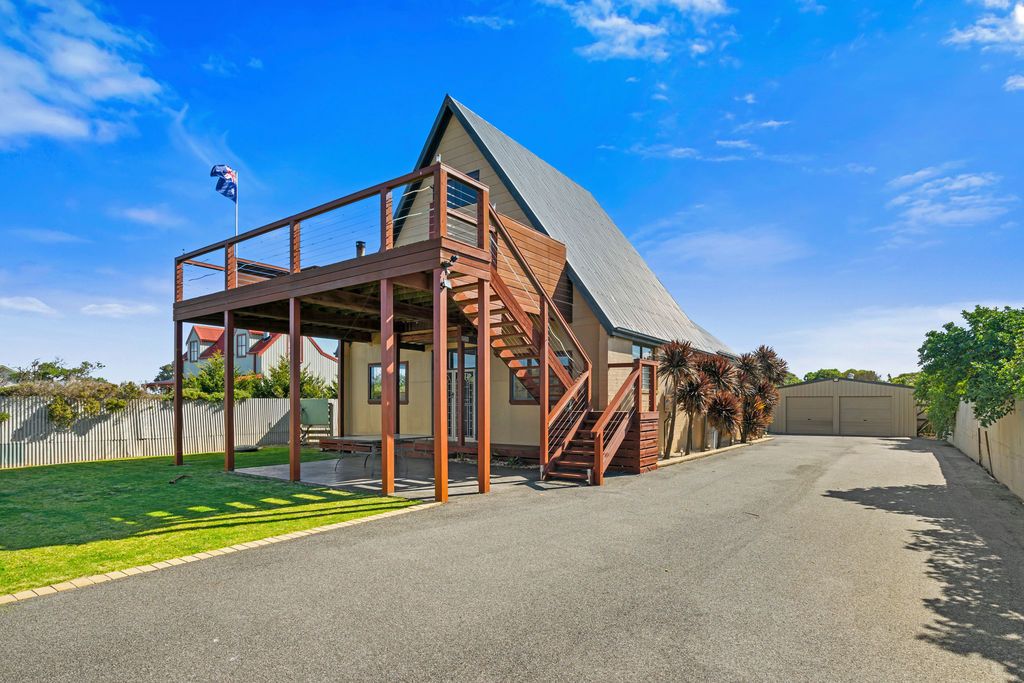 Sold 43 Shoreline Drive, Seaspray VIC 3851 on 05 Dec 2019 - 2015549556 ...