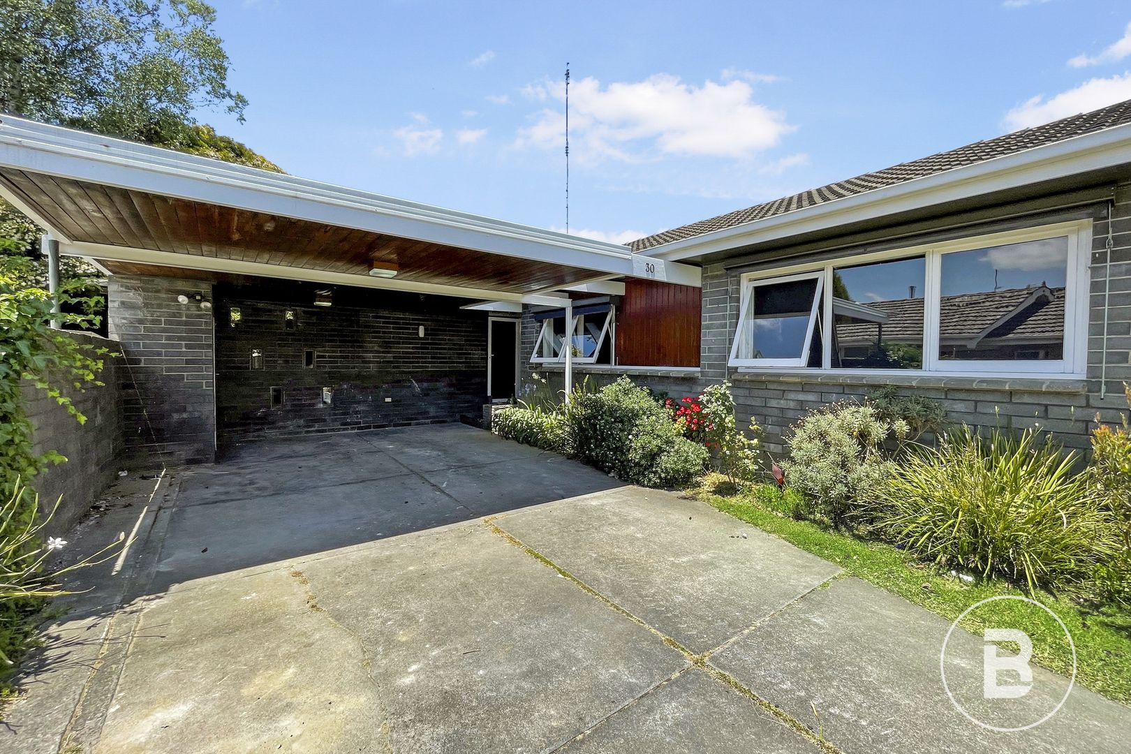 30 Browns Parade, Wendouree VIC 3355 - House For Rent | Domain