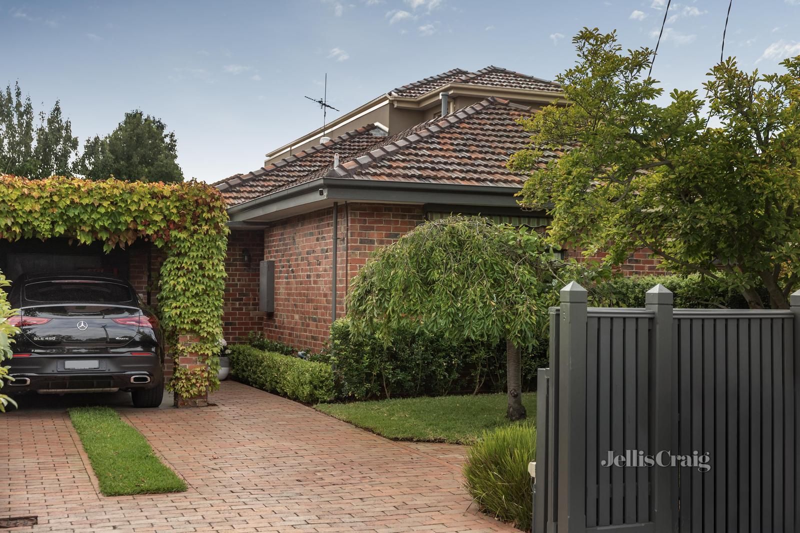 10 Cummins Grove, Malvern VIC 3144 | Domain