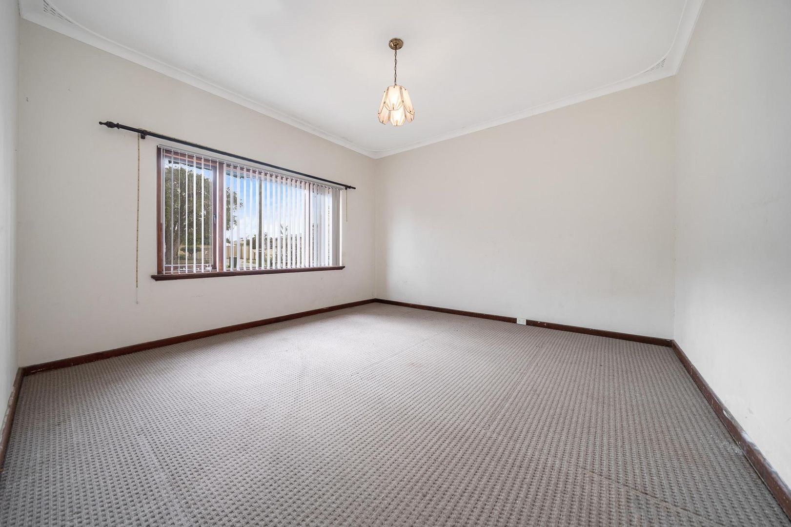 3 Wellington Street, Queens Park WA 6107 - House For Rent - $450 | Domain