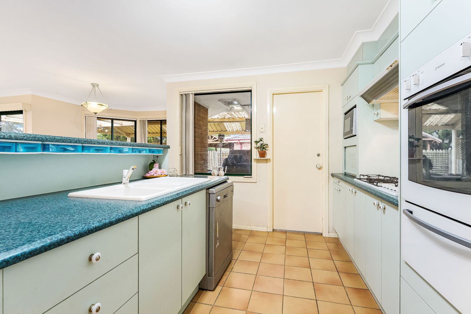 4 Leeswood Court, Wattle Grove NSW 2173 | Domain