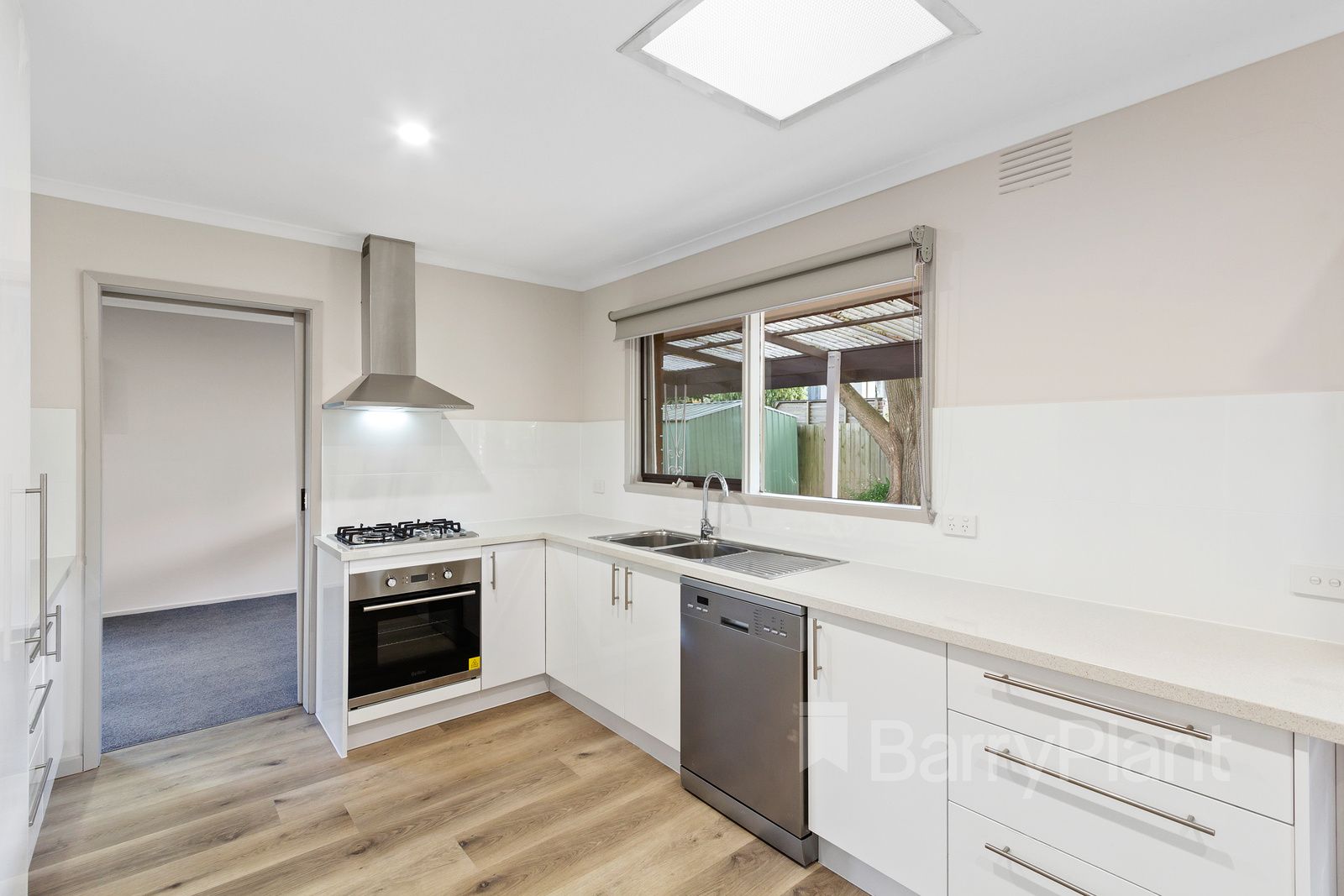 11 Amberley CRT, Wantirna VIC 3152 - House For Rent | Domain