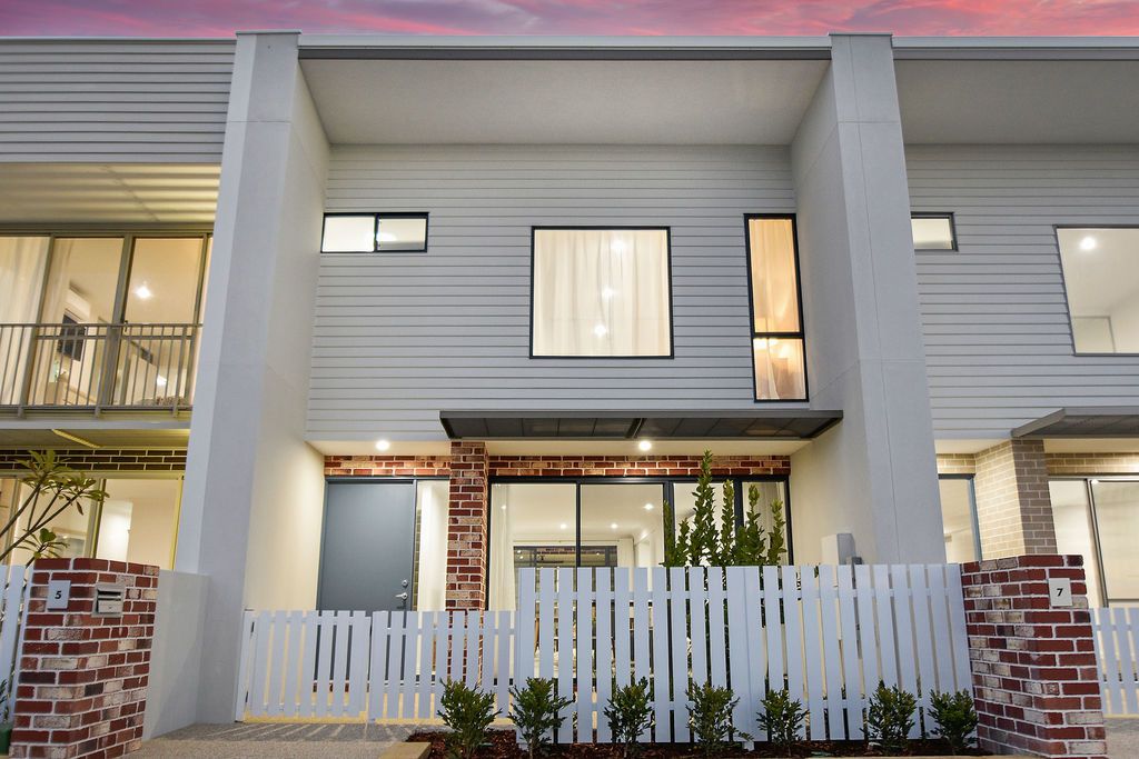 7 Turquoise Boulevard, Treeb | Property History & Address Research | Domain