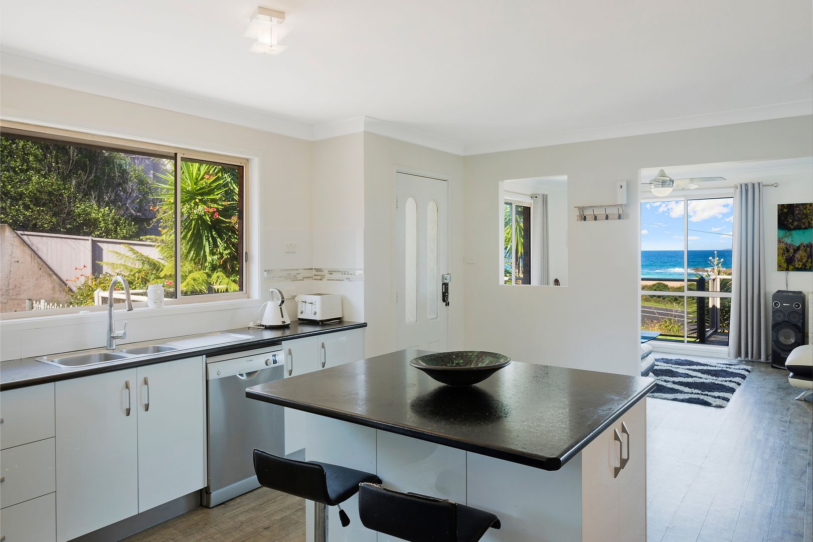 Kianga NSW 2546 - 5 beds house for Rent, $1,000 - 16452851 | Domain