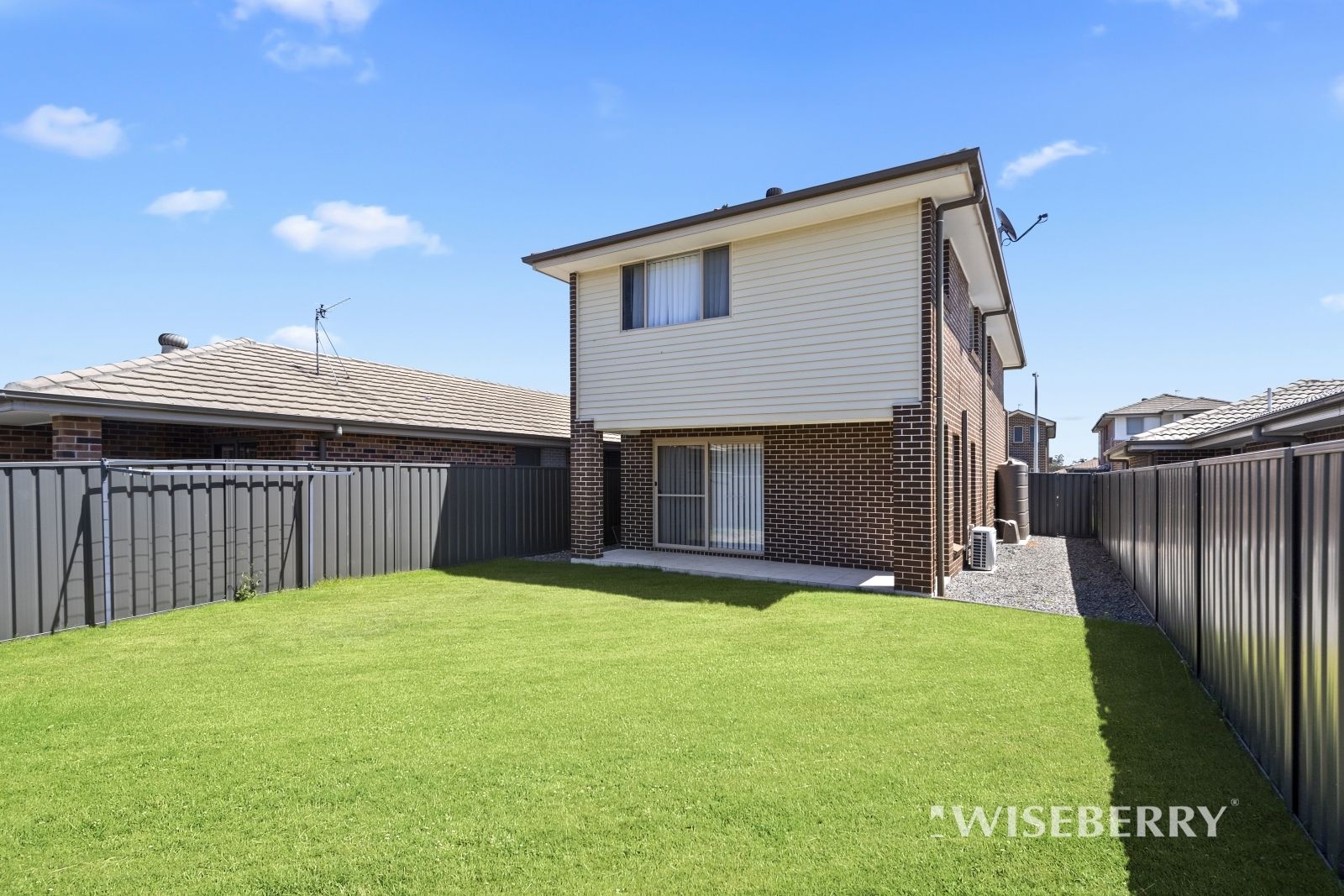 5 Nelson Grove, Woongarrah NSW 2259 - House For Rent | Domain