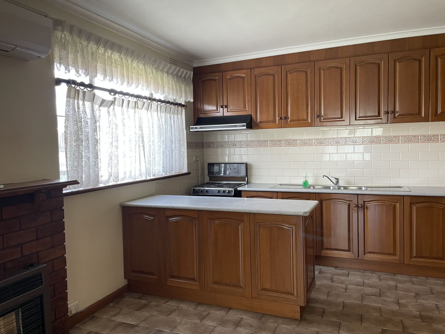 17 Messmate Street, Lalor VIC 3075 - House For Rent | Domain