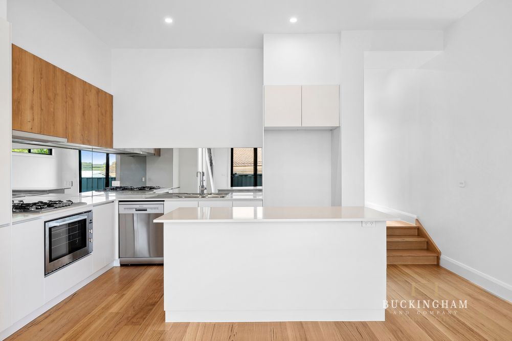 2 Yaralla Crescent, St Helena VIC 3088 - Townhouse For Rent | Domain
