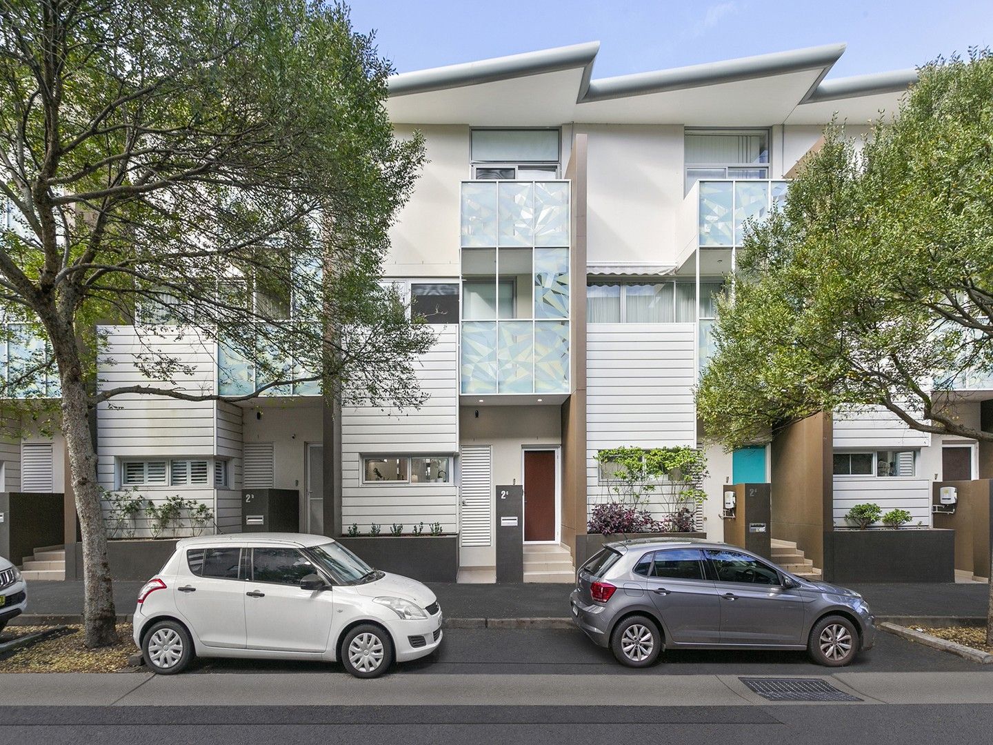 2C Grandstand Parade, Zetland NSW 2017 | Domain